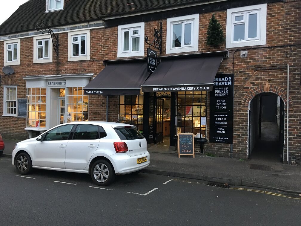 New retail letting in Haslemere town centre - Curchod & Co